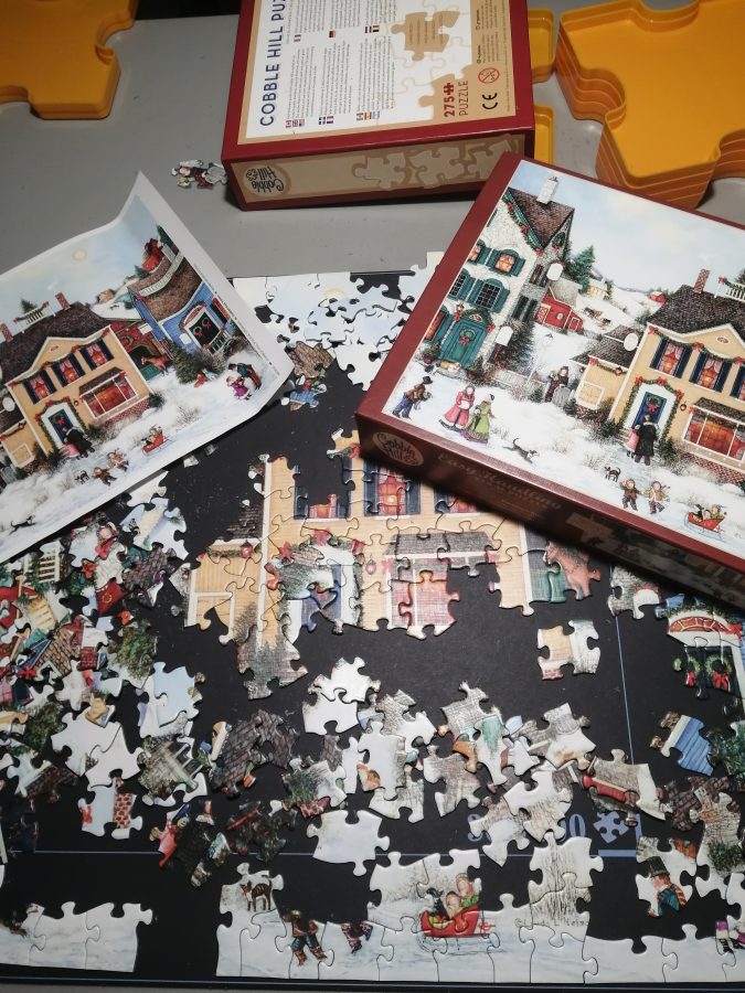 "Christmas Town" Puzzle Review | Cobble Hill | Small Thoughts- Puzzles ...