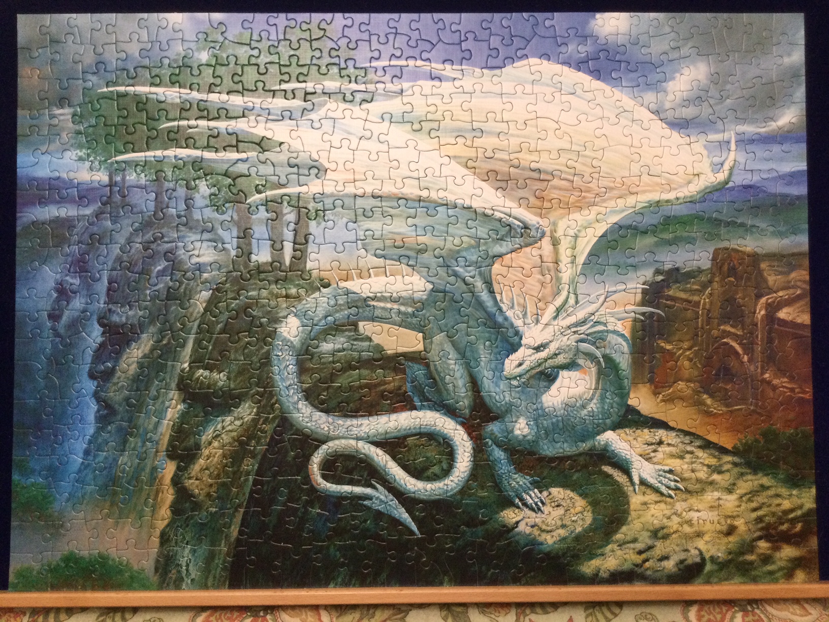 White Dragon Puzzle- 500 piece jigsaw from Cobble Hill | Review | Small ...